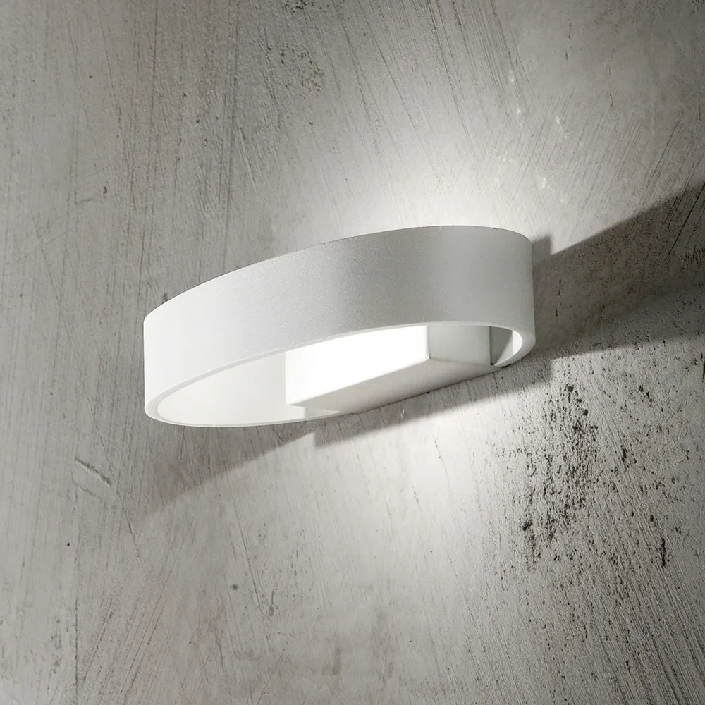 Lampada Da Parete Zed Ovale Led Integrati 3000 K In Metallo Bianco | BIANO